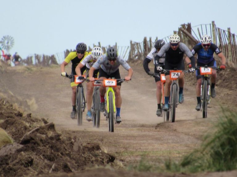 Con éxito se realizó el segundo rural Bike de Alumni | El Orden de Pringles