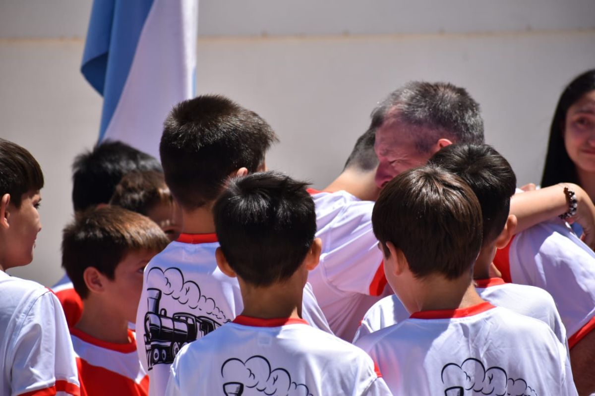 Con emoción, distinguieron a referentes del futbol local | El Orden de ...