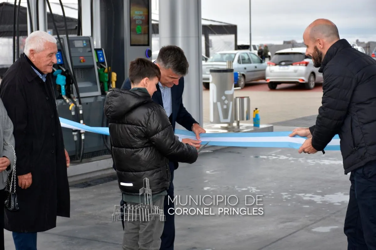 YPF volvió a Pringles con la estación más moderna del país | El Orden de Pringles