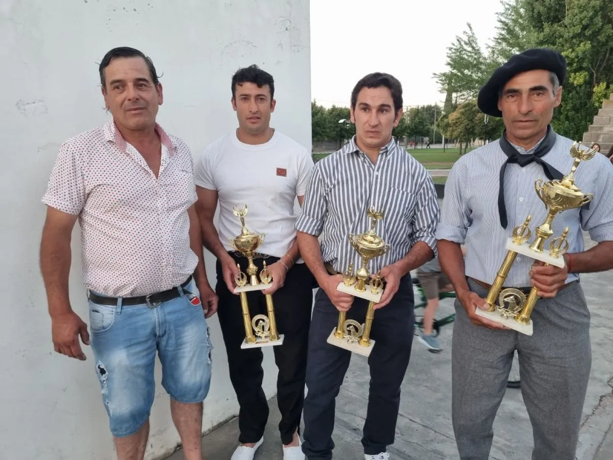 Emotivo homenaje en Plaza San Martín a los pringlenses que brillaron en ...